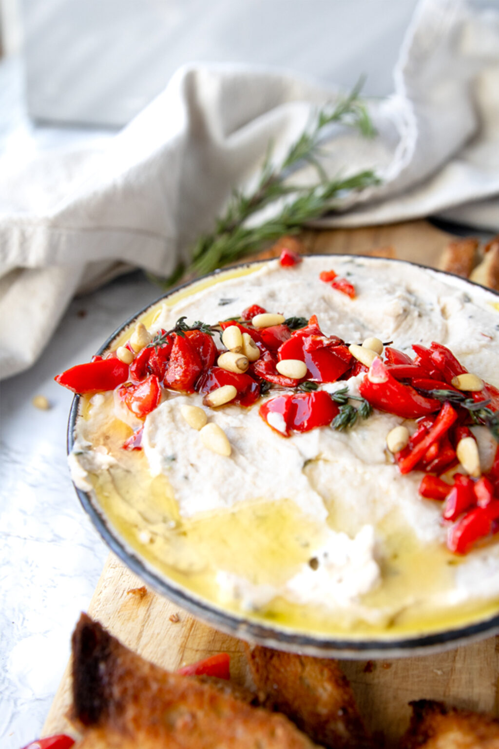 Roasted Garlic Rosemary White Bean Dip – Garlic Head