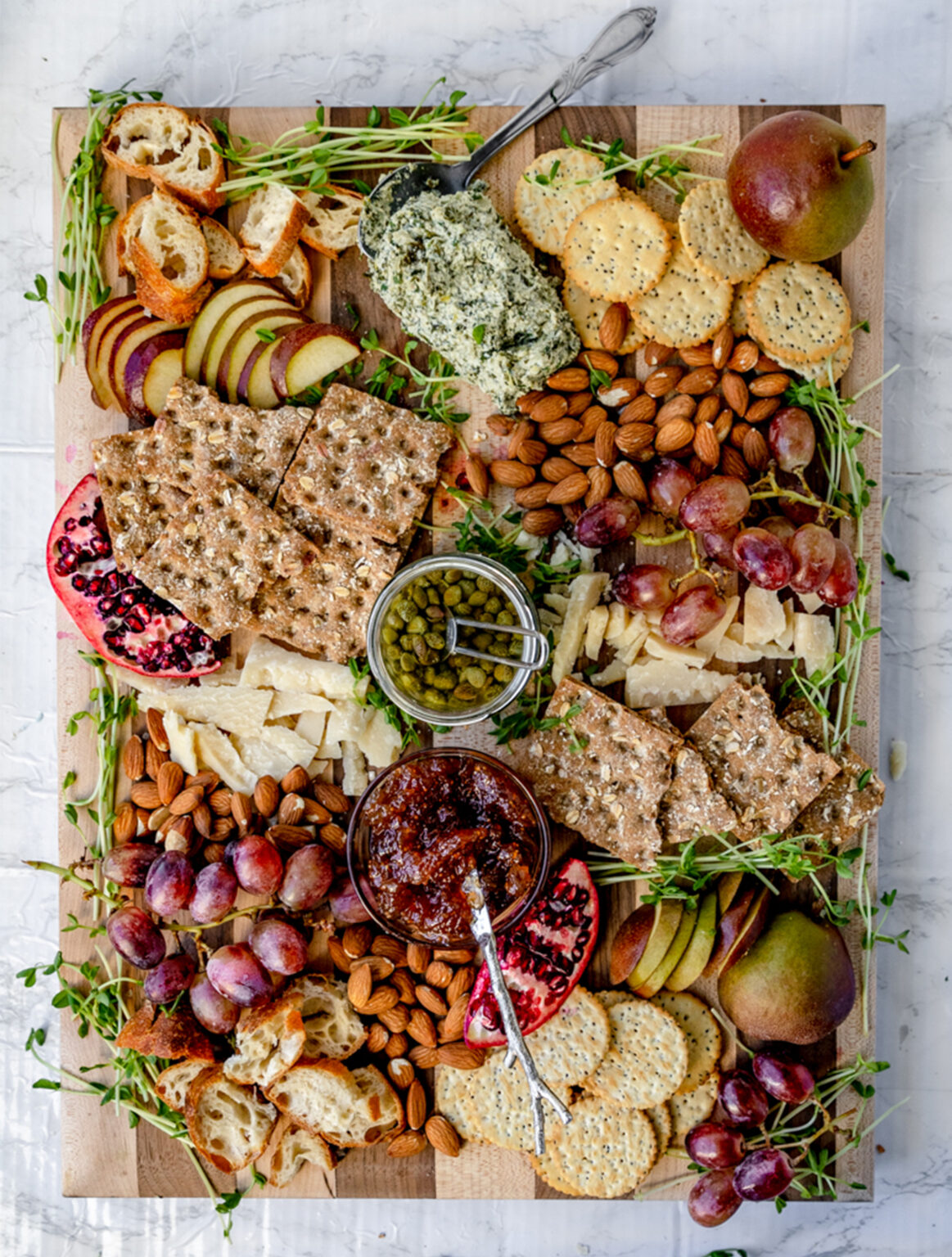 How to Make a Perfect Cheese Board (vegan options) – Garlic Head