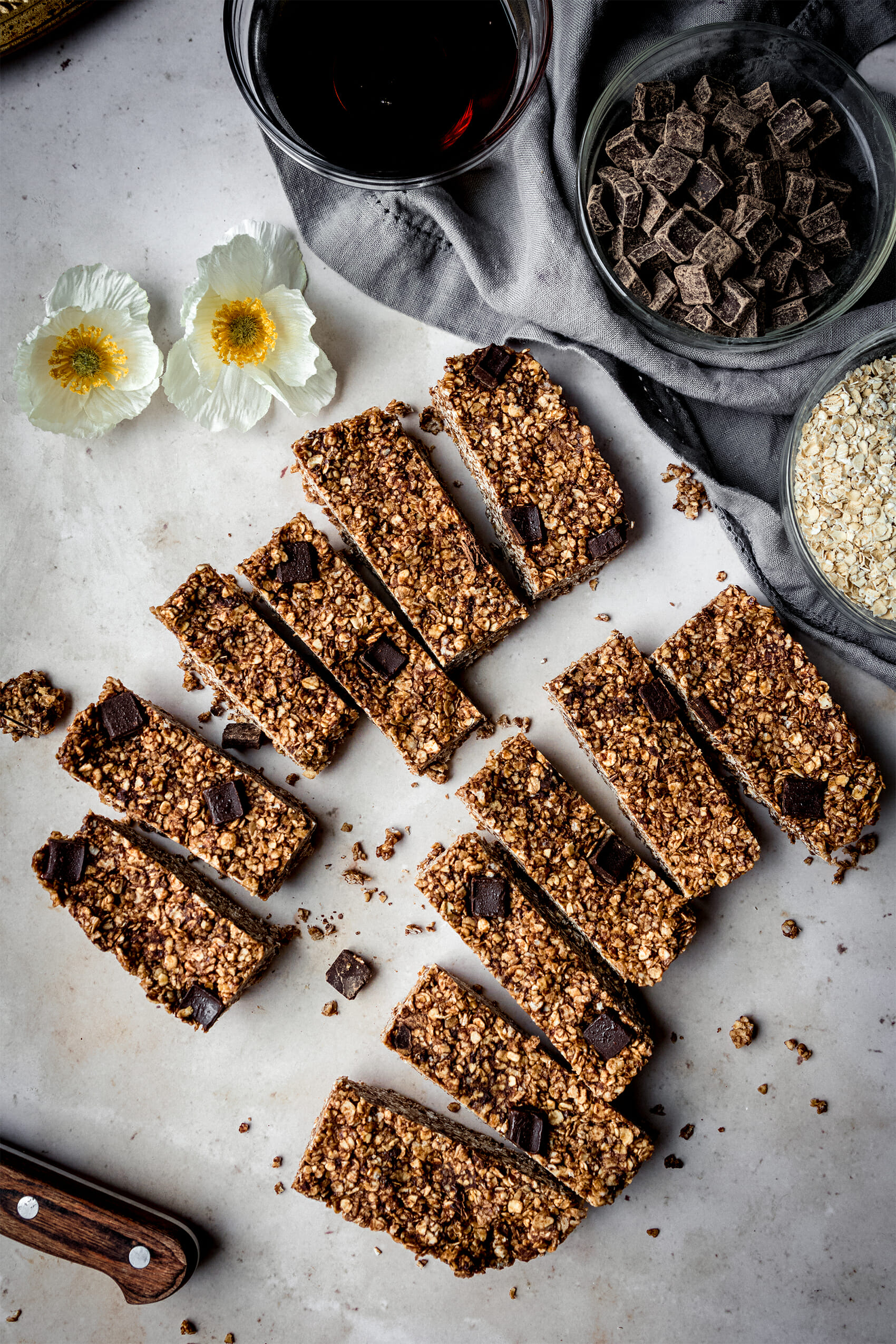 Quaker-Inspired Chocolate Chip Chewy Bars Recipe – Garlic Head